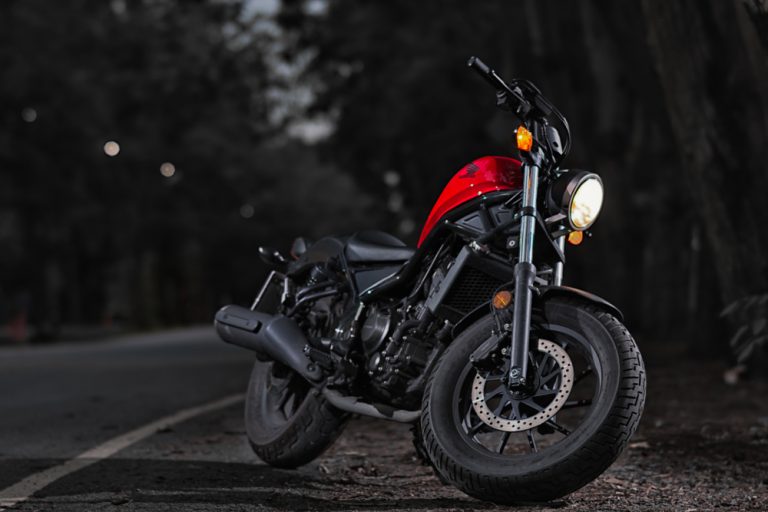 5 Lightest Cruiser Motorcycles For Women [& Men]